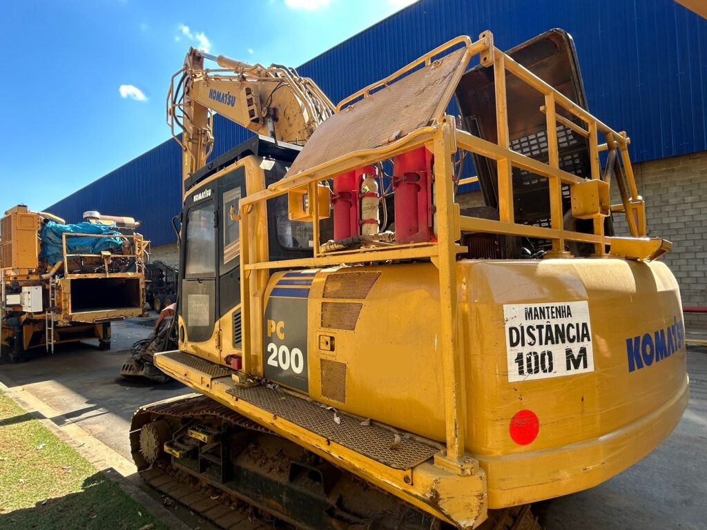 HARVESTER KOMATSU PC200 – EverTech